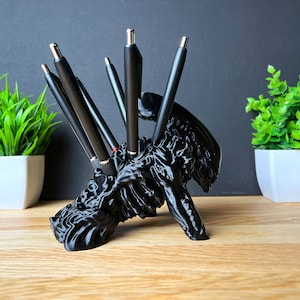 Alien Xenomorph Inspired Pen Holder - Etsy