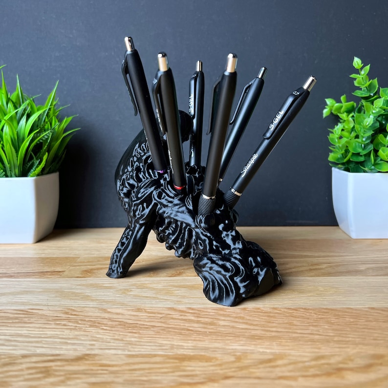 Alien Xenomorph Inspired Pen Holder - Etsy