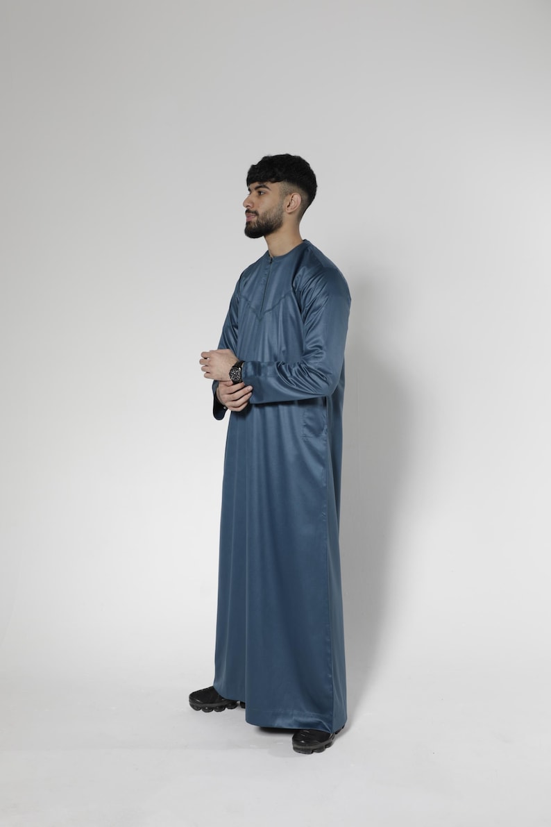 Mens Luxury Thobe Emirati Omani Qatari Saudi Oman Bahrain Arab Shiny ...