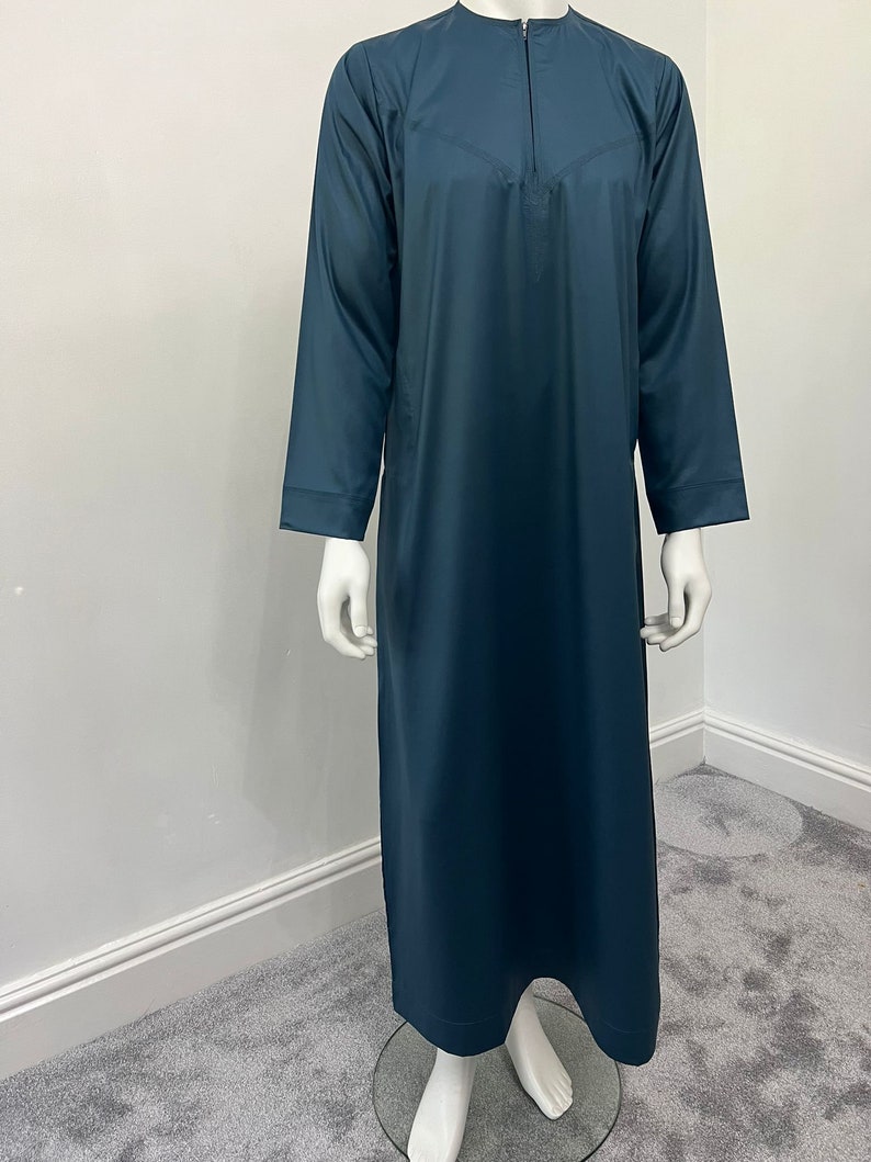 Mens Luxury Thobe Emirati Omani Qatari Saudi Oman Bahrain Arab Shiny ...