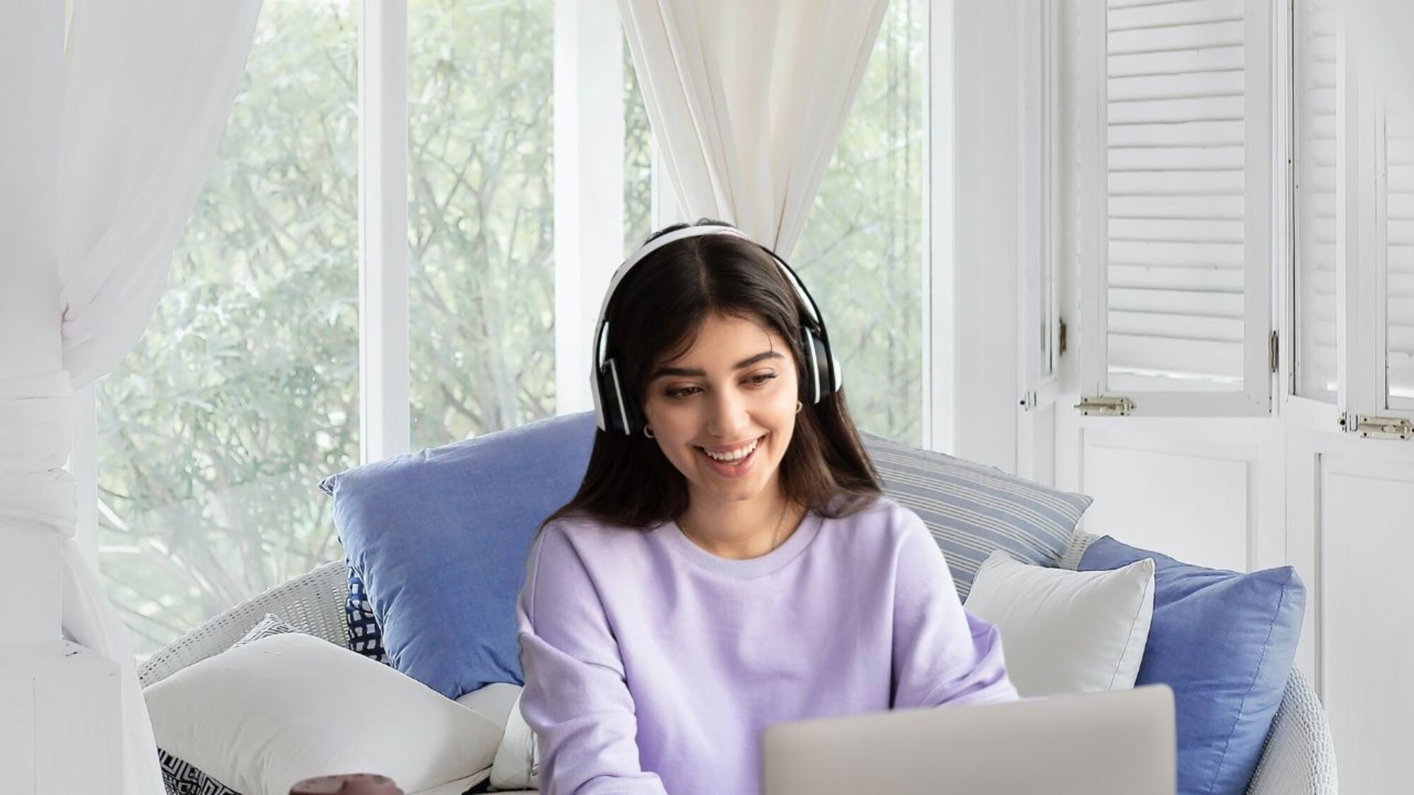 Transform Your Zoom Calls, Google Meet MS Teams With Stunning Virtual ...