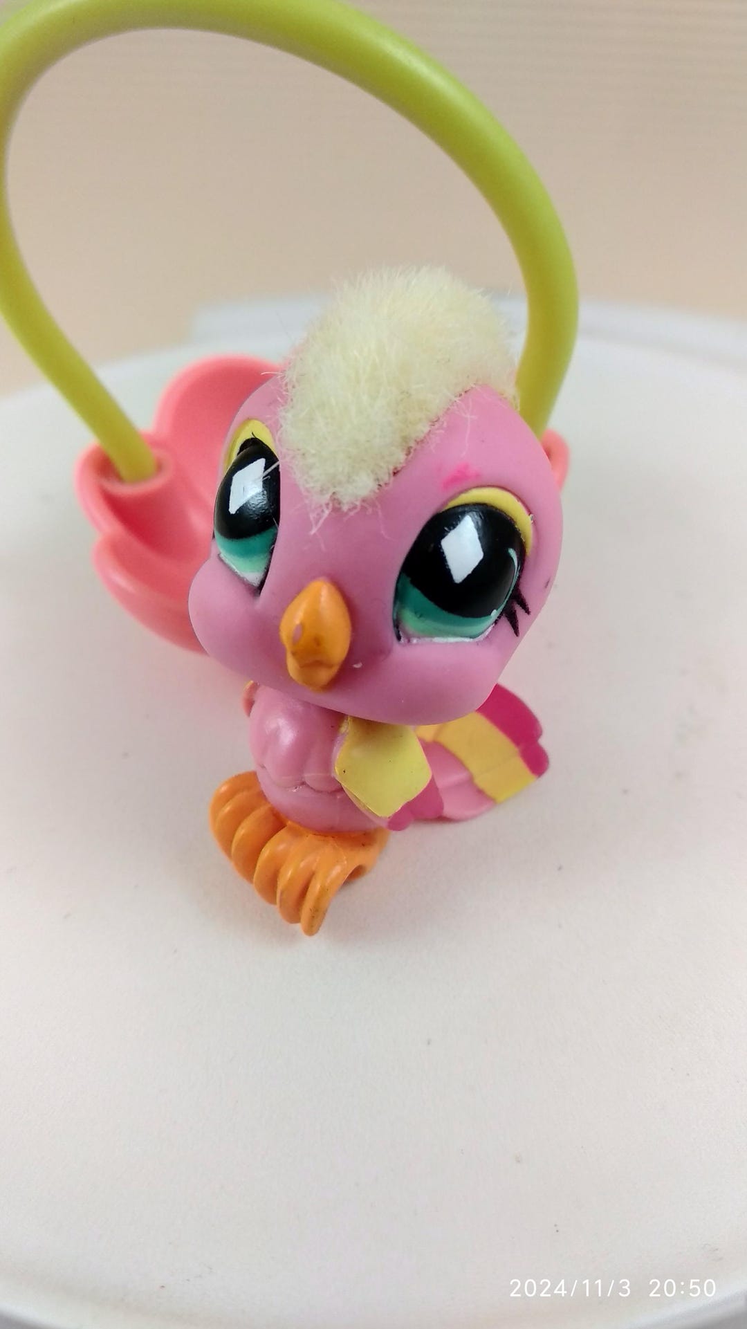 LPS Littlest Pet Shop 619 Pink Bird Yellow Fuzzy Head Green Diamond ...