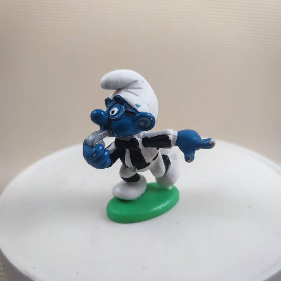 Smurfs 20191 Brainy Smurf Referee Football Ref Figure Vintage Toy 80s ...