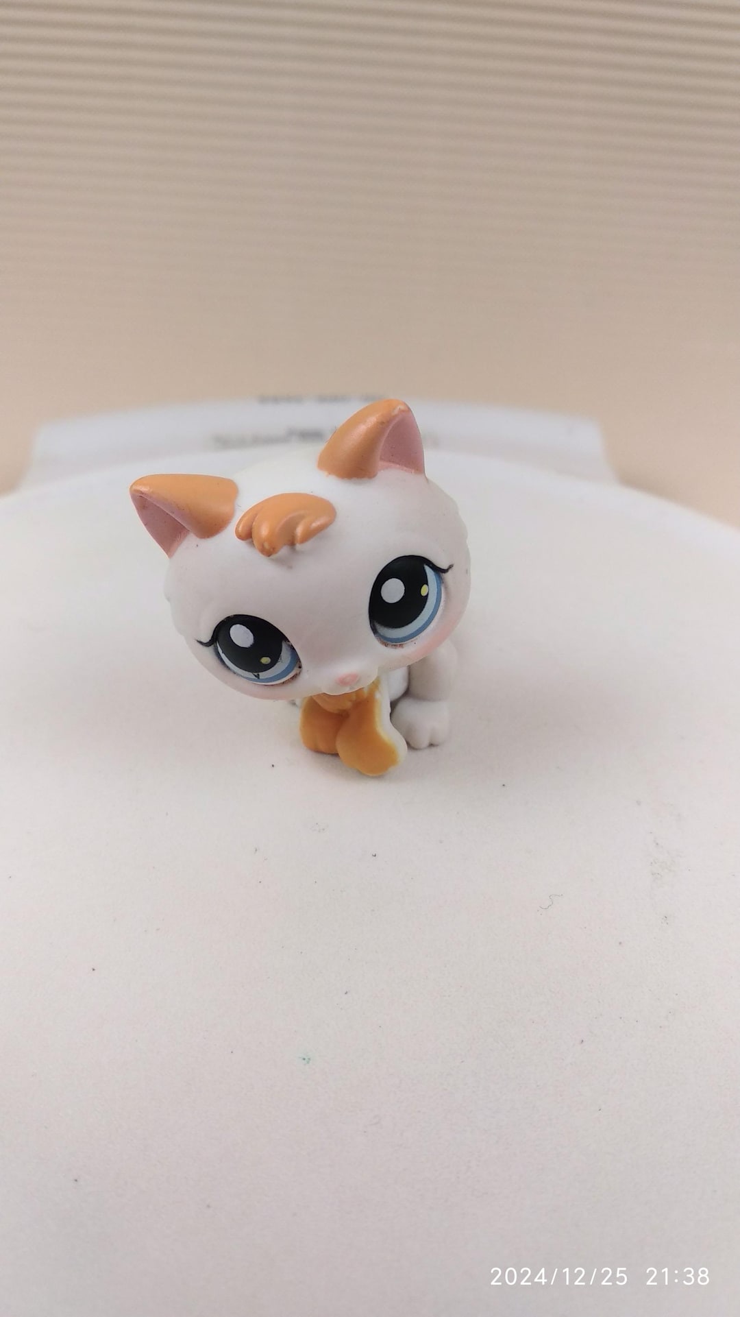 Authentic Littlest Pet Shop Kitten #134 Cat Tan & White Figure Hasbro ...