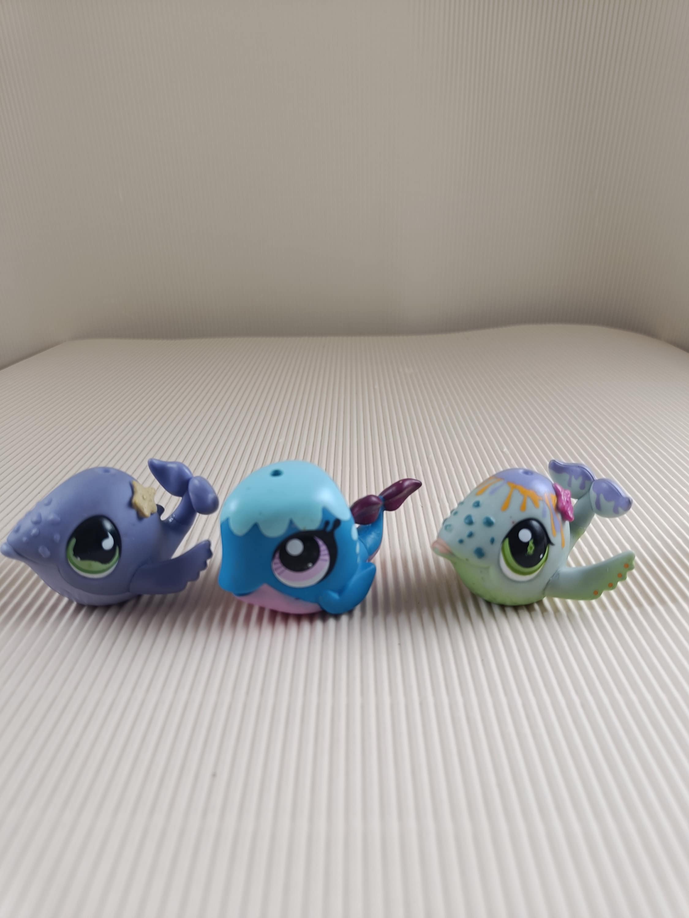 Littlest Pet Shop, Big Blue Whale With Yellow Starfish, LPS Pet 895 ...
