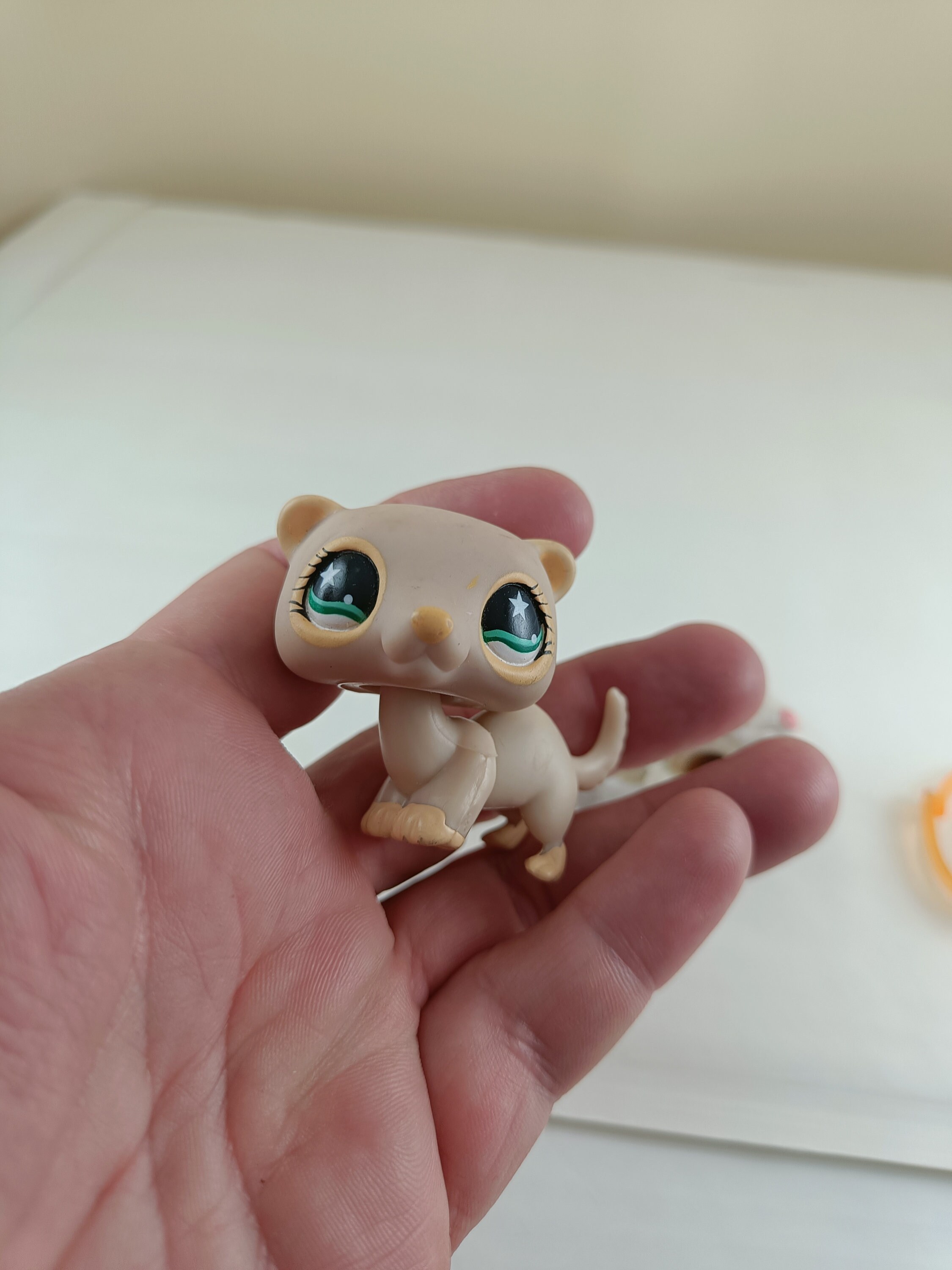 Littlest Pet Shop 957 Ferret Cream Tan Star Eyes 579 White Gray Ferret ...