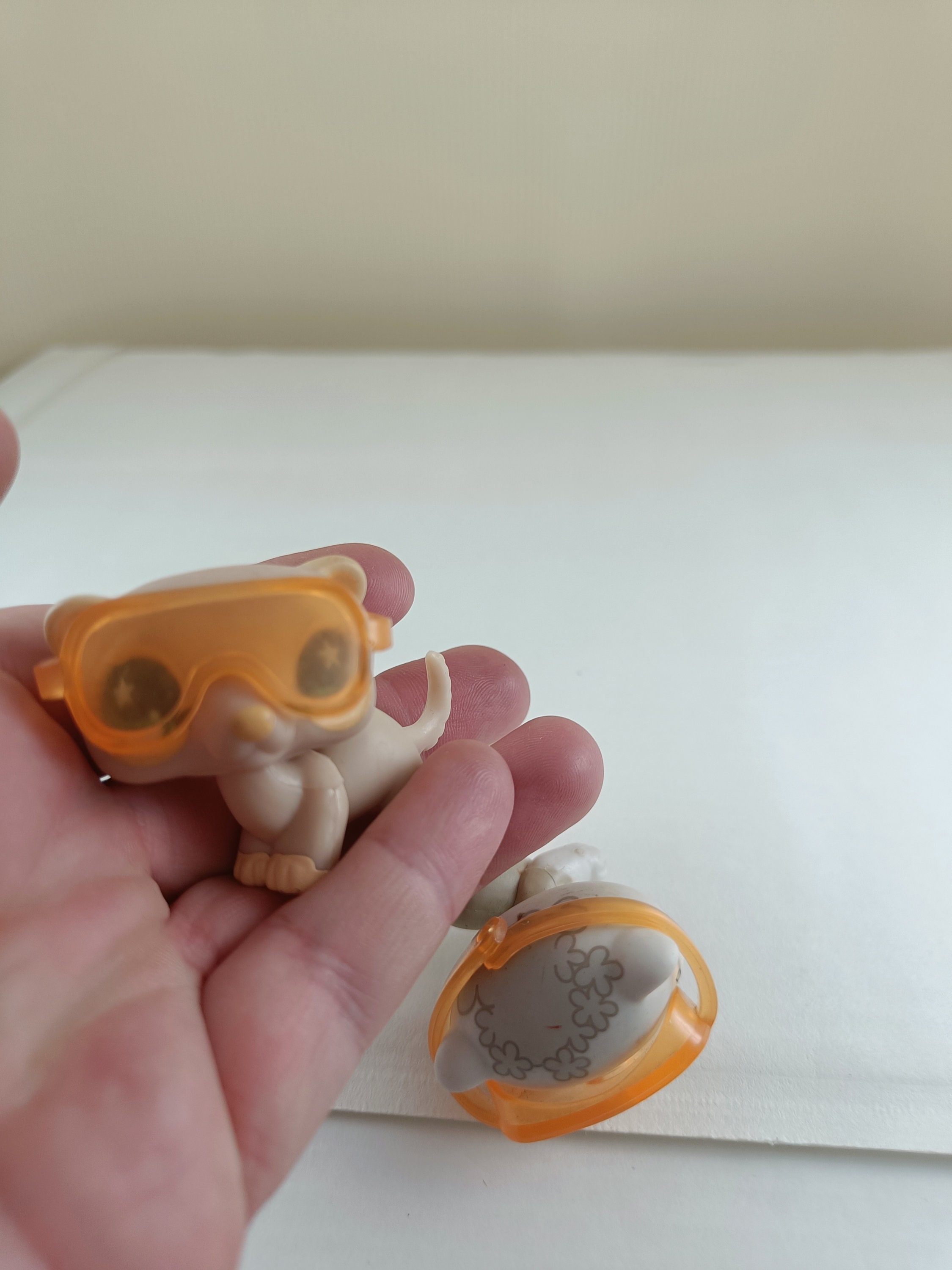 Littlest Pet Shop 957 Ferret Cream Tan Star Eyes 579 White Gray Ferret ...