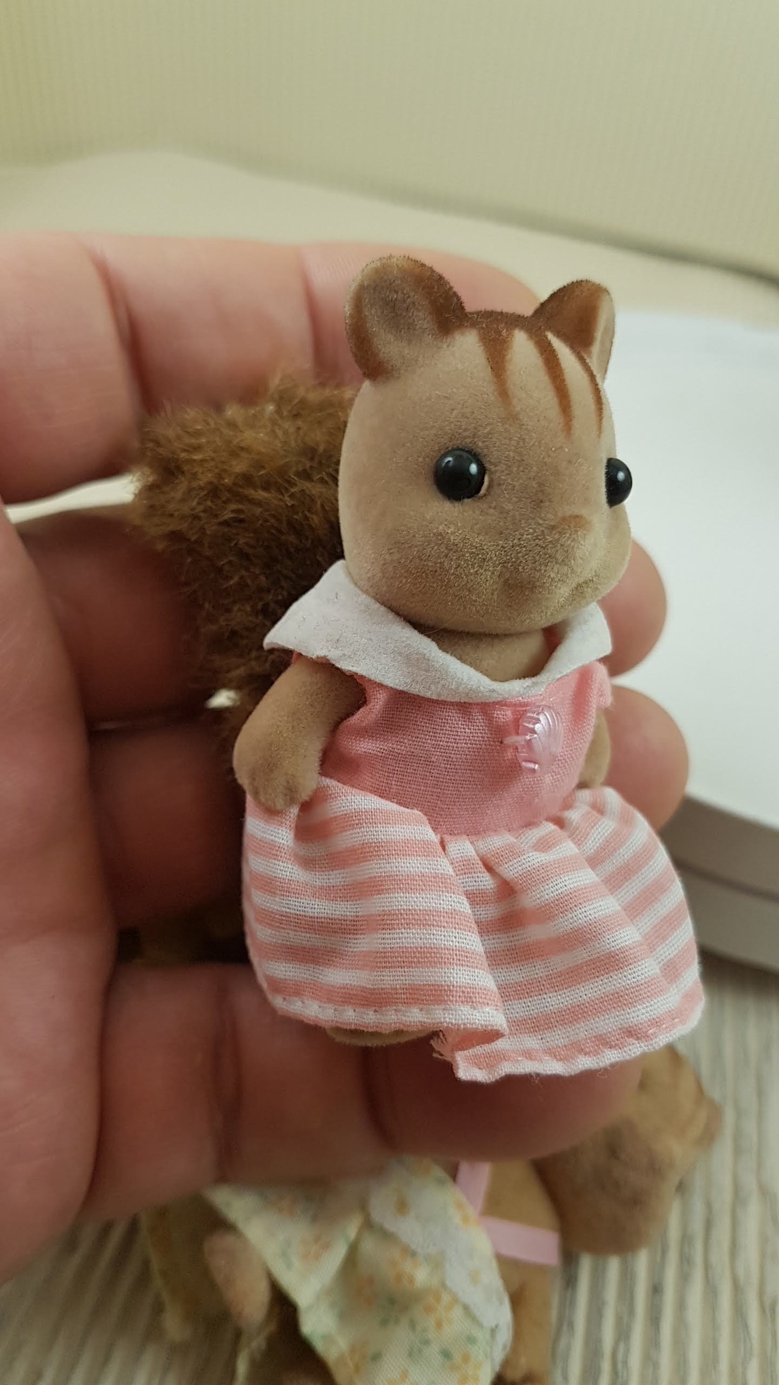 Calico Critters Walnut Squirrel Family of 5, Sylvanian Family - Etsy