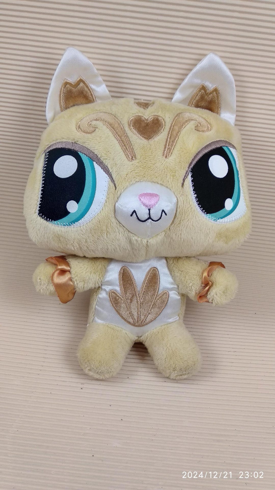 Littlest Pet Shop LPS Sassiest Kitty Kitten Cat 8 Inch Plush Toy ...