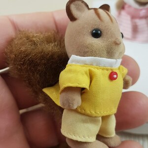 Calico Critters Walnut Squirrel Family of 5, Sylvanian Family - Etsy