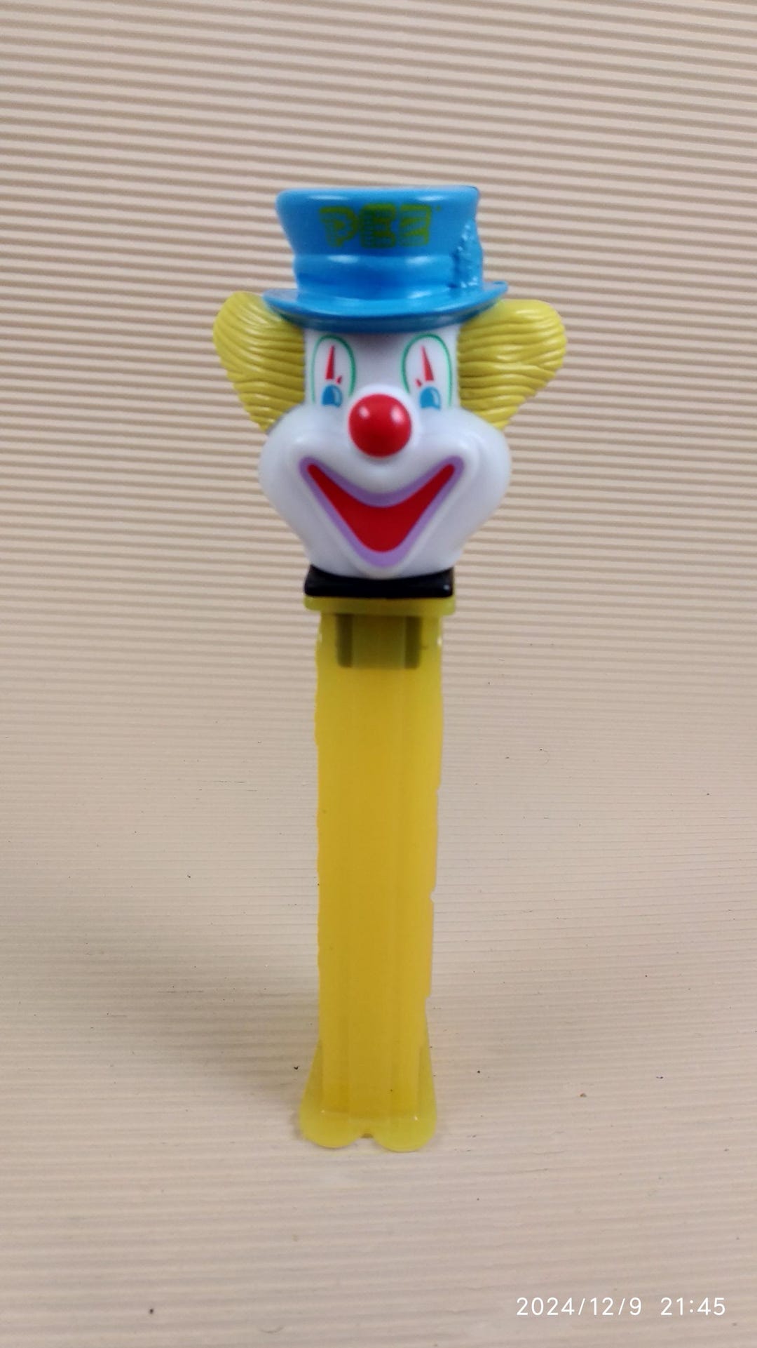 Vintage PEZ Peter the Clown Candy Dispenser Excellent Condition Yellow ...