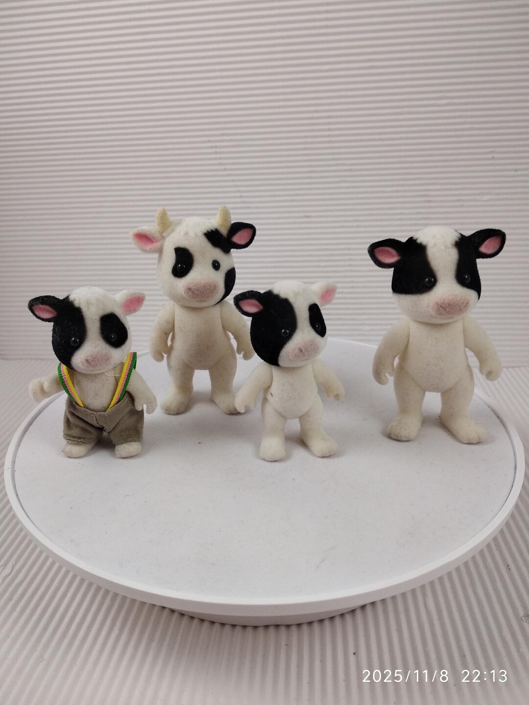 Calico Critters Vintage Buttercup Cow Family, Sylvanian Fresian Cows ...
