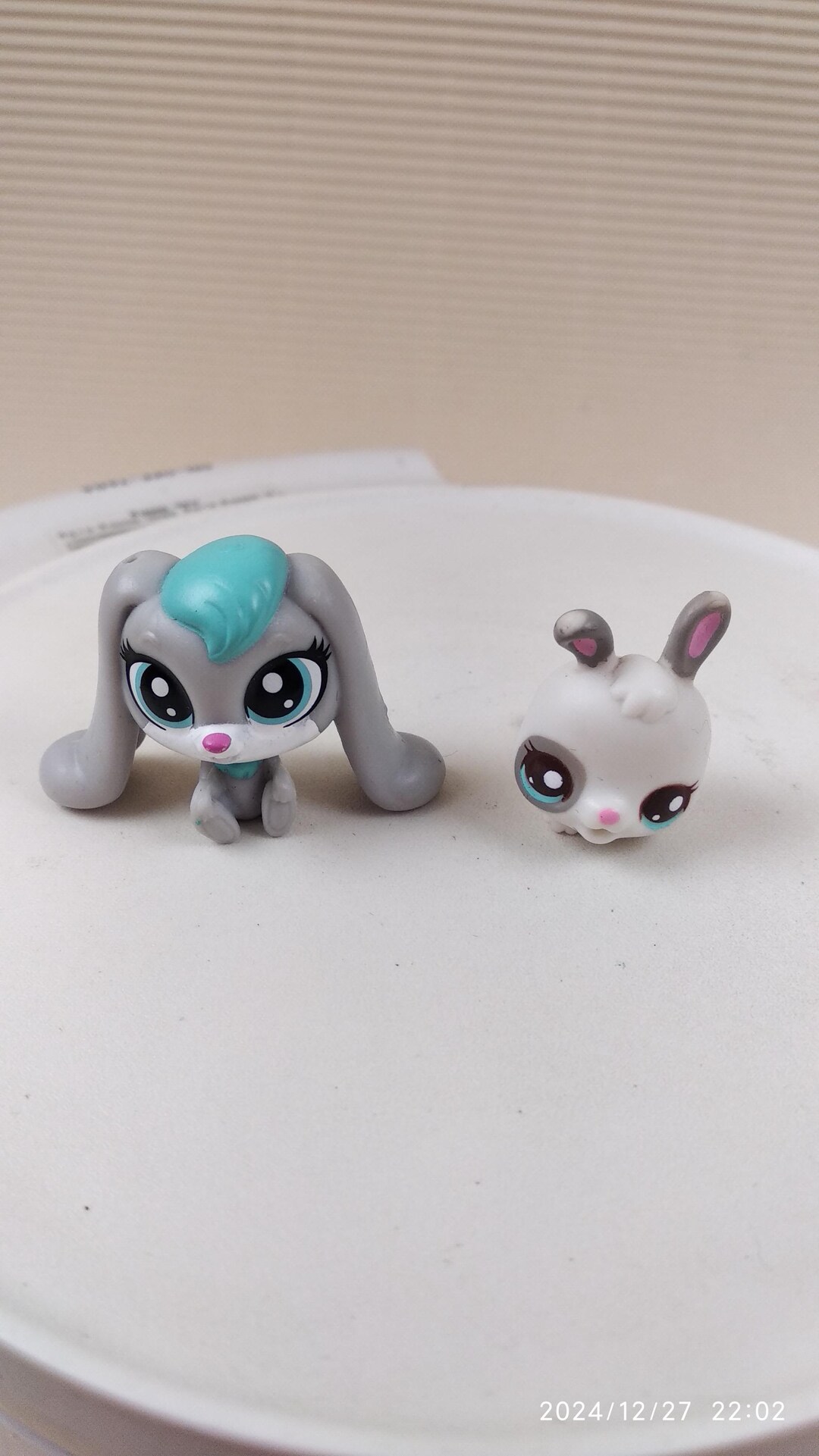 Hasbro: Littlest Pet Shop- Pets in the City- Adorable Duos- Fluttery ...