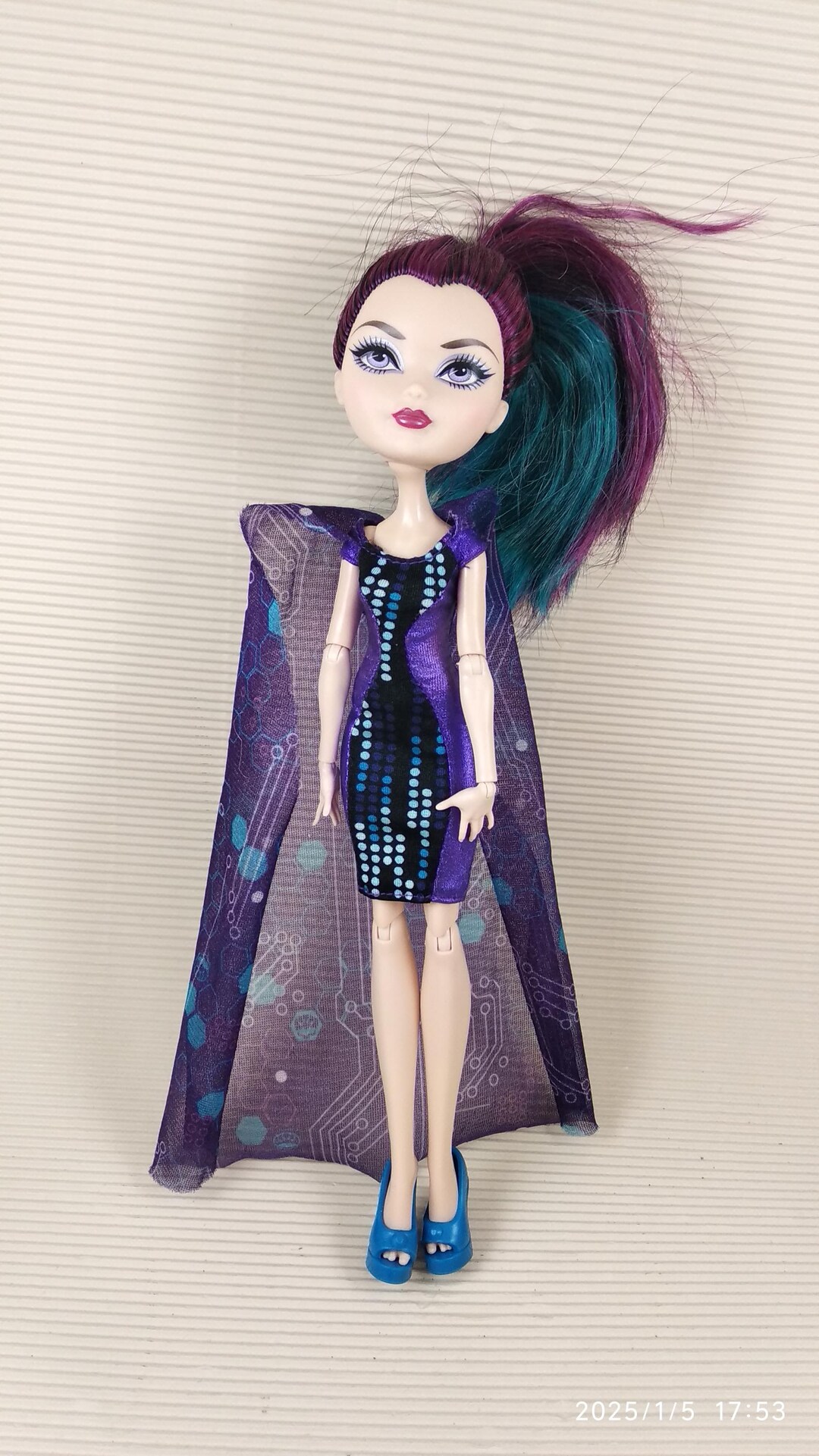 Mattel Ever After High Raven Queen Doll Articulated Rare Monster High ...