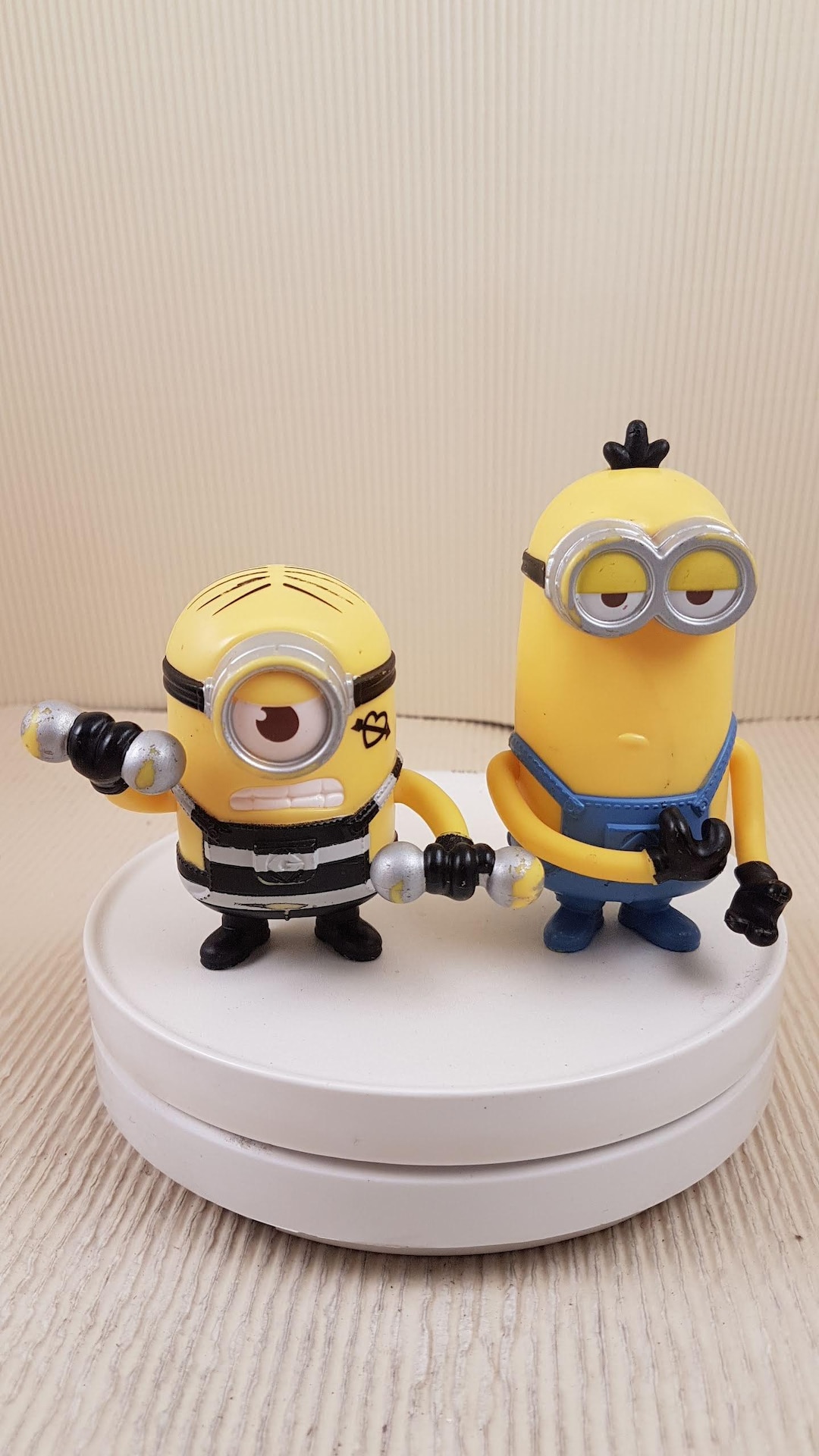 Vintage Despicable Me Minions: Mcdonalds Minion Happy Meal Kids Toys ...