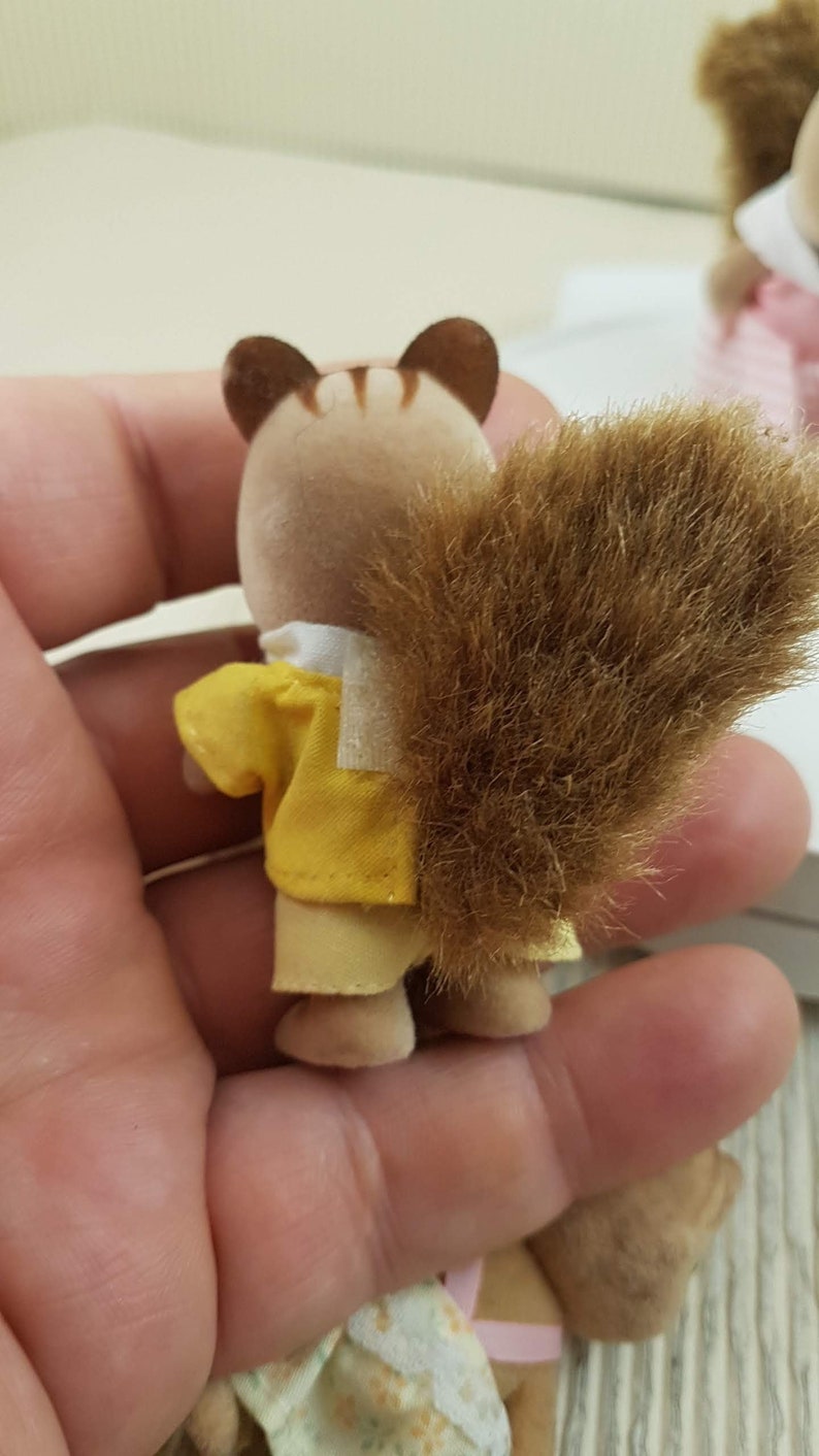 Calico Critters Walnut Squirrel Family of 5, Sylvanian Family - Etsy