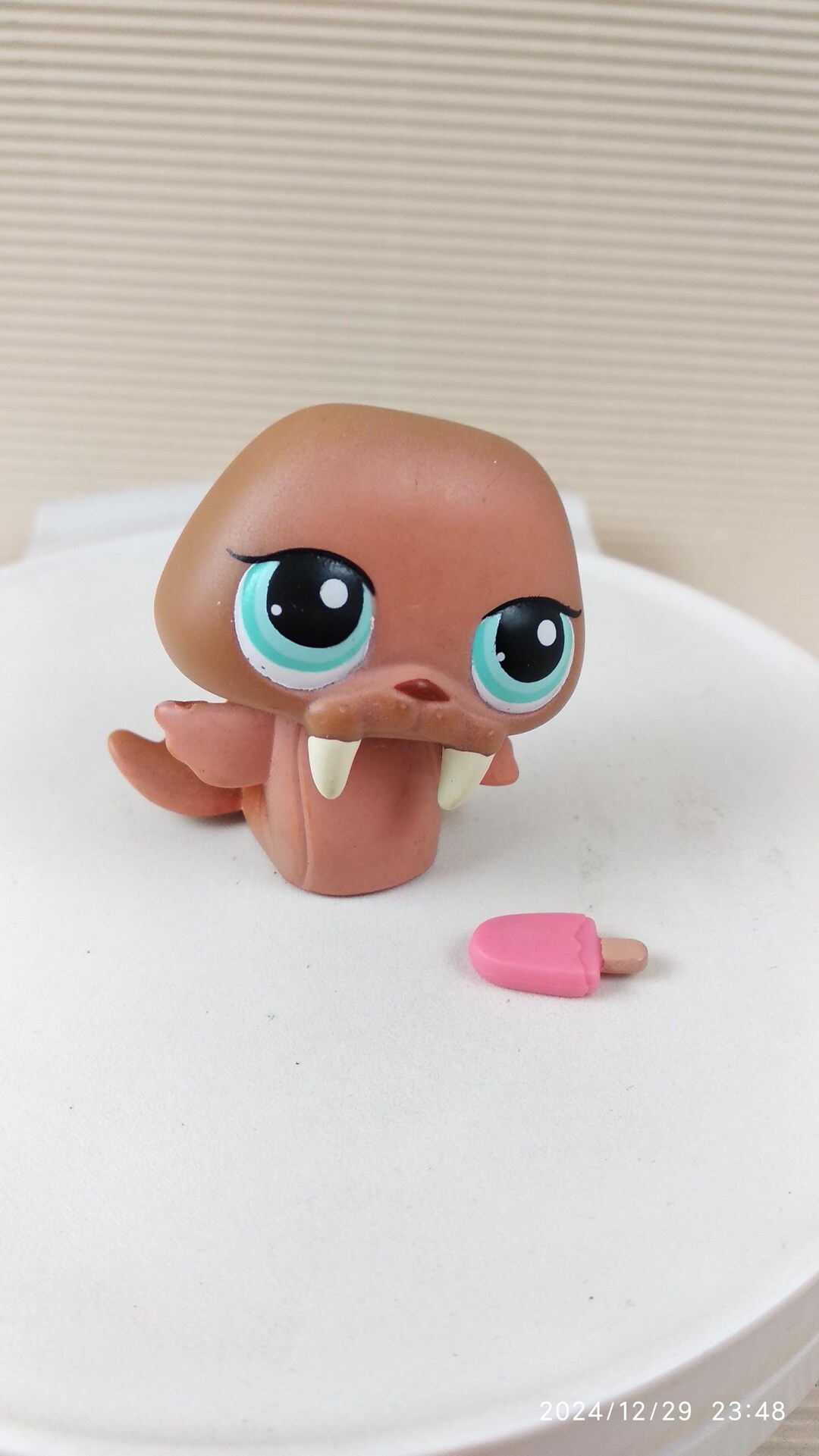 Littlest Pet Shop #977 Brown Walrus - Etsy