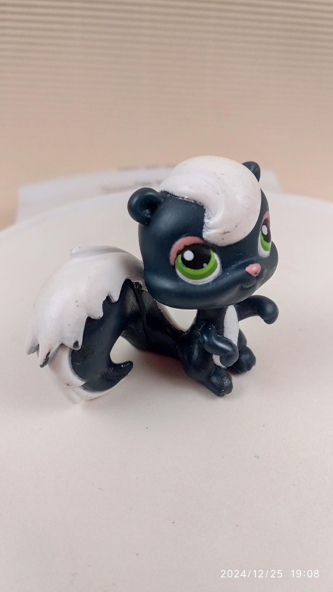 LPS Littlest Pet Shop Authentic #85 Skunk Black and White 2005 With ...