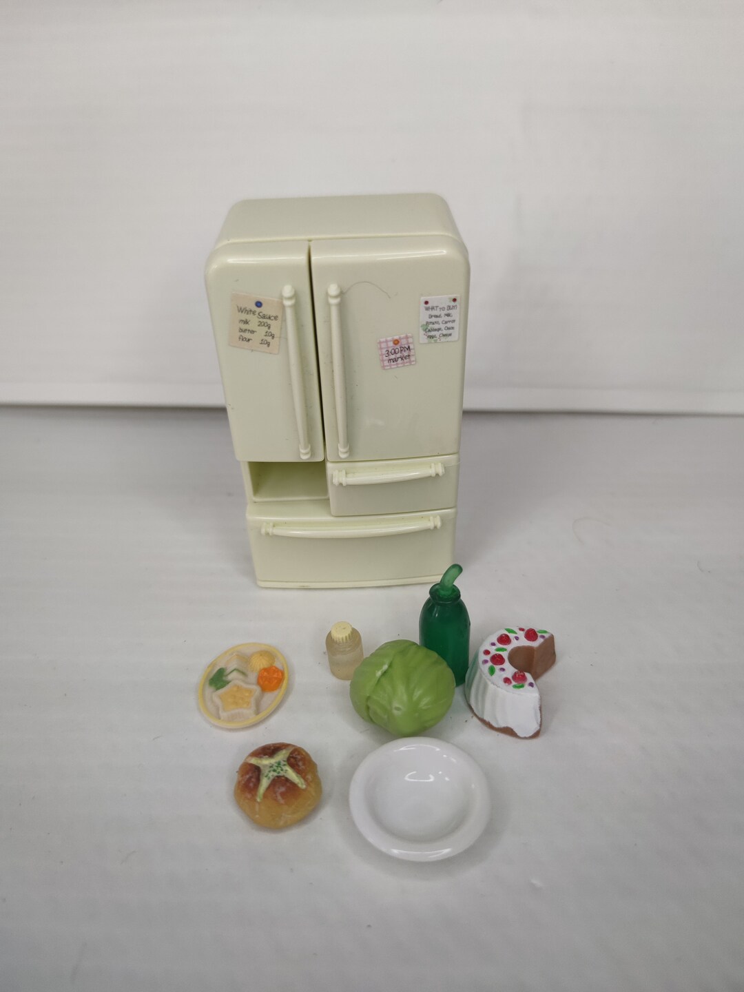 Sylvanian Families Calico Critters Refrigerator Set Missing One Drawer ...