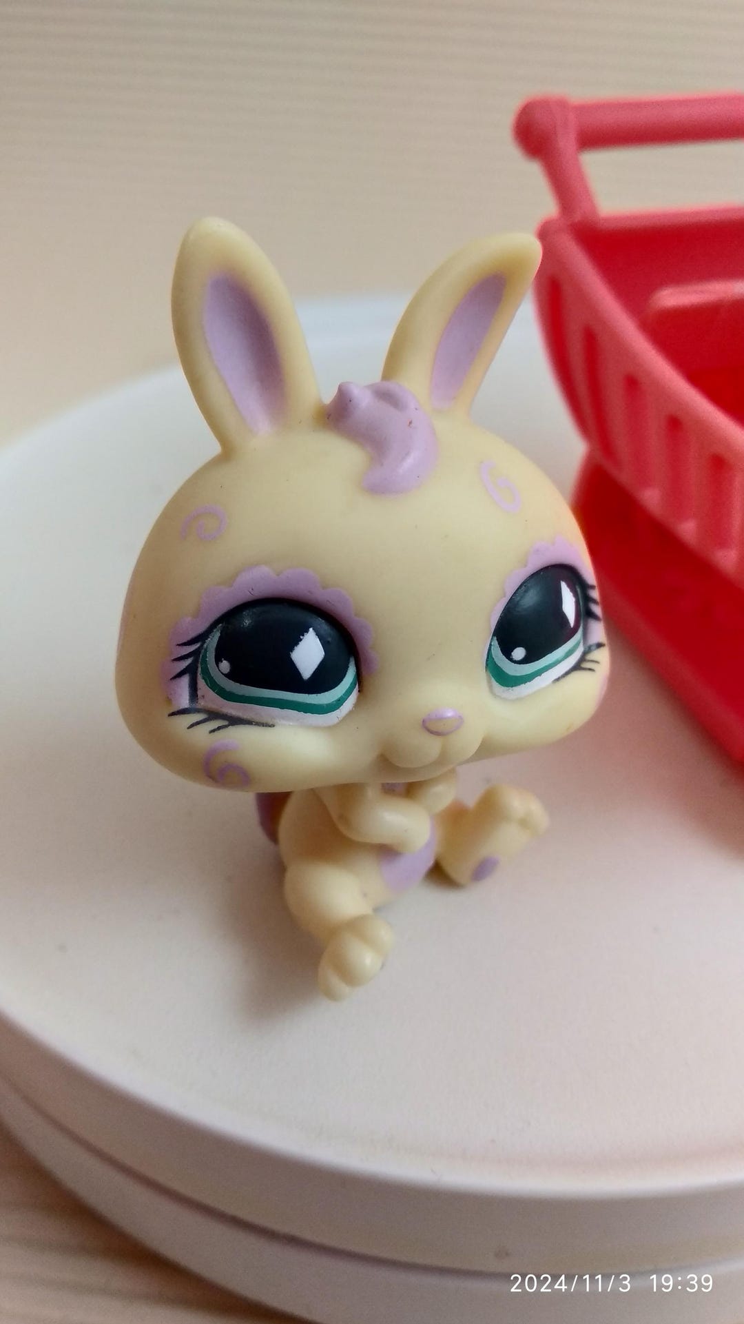 Littlest Pet Shop LPS #471 Yellow Sitting Bunny Green Diamond Eyes ...