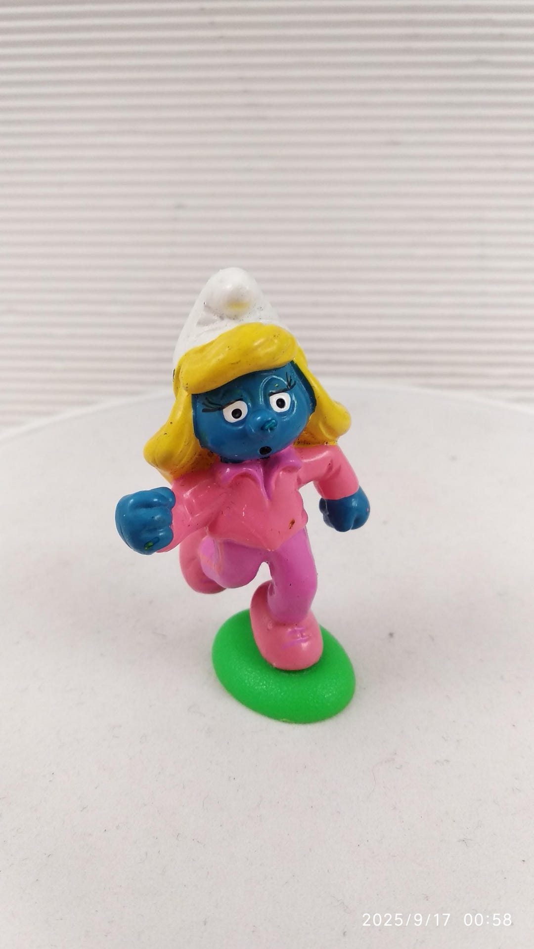 Schleich Peyo Smurfette Jogging PVC Figure Running Suit Vintage - Etsy
