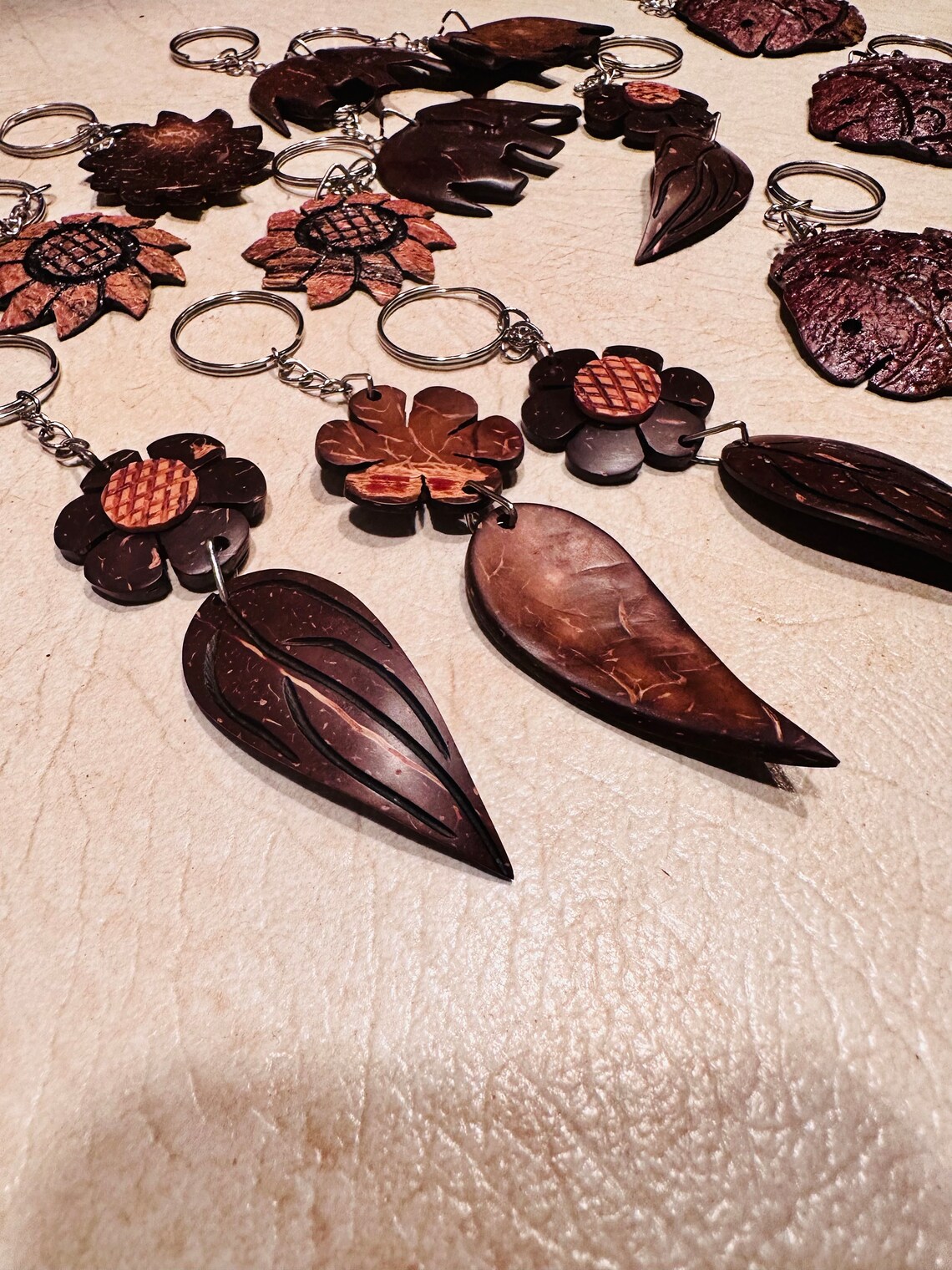 Coconut Shell Key Chains, Leaf and Flower Key Chain, Sunflower Key ...
