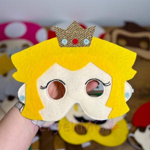Felt Mario Bros Masks: Kids Party Favors - Etsy