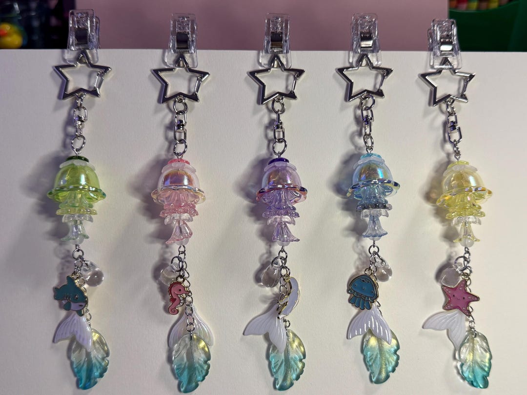 Jellyfish & Sea Creatures Keychain - Etsy