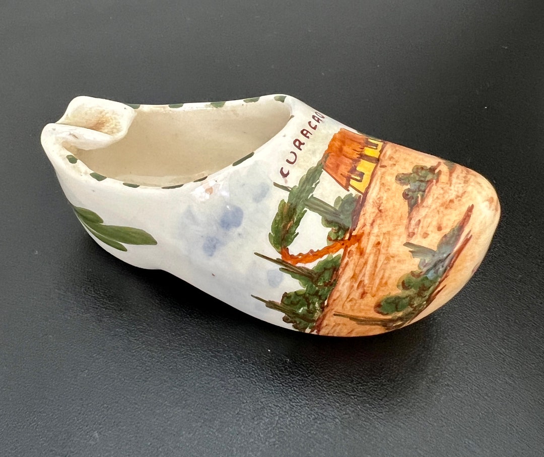 1960s VINTAGE ASHTRAY- Hand Painted- Dutch Shoe/ Holland Clog- Curaçao ...
