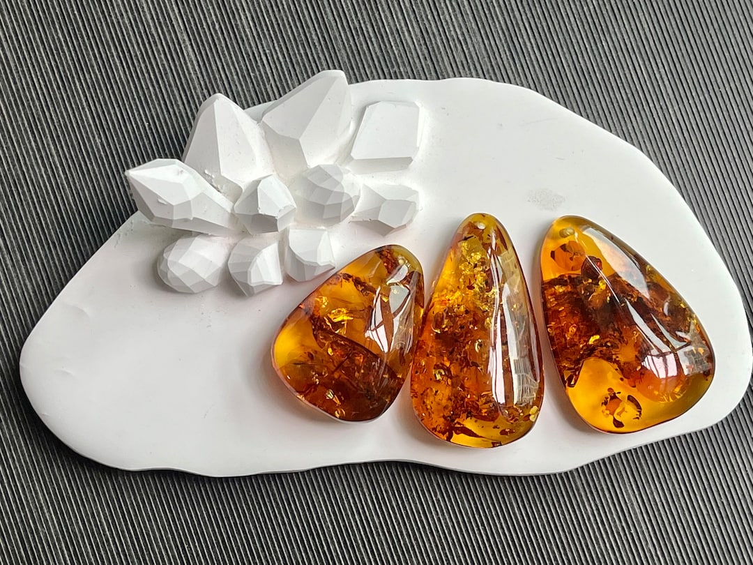 Natural Flower Amber Pendant - Etsy