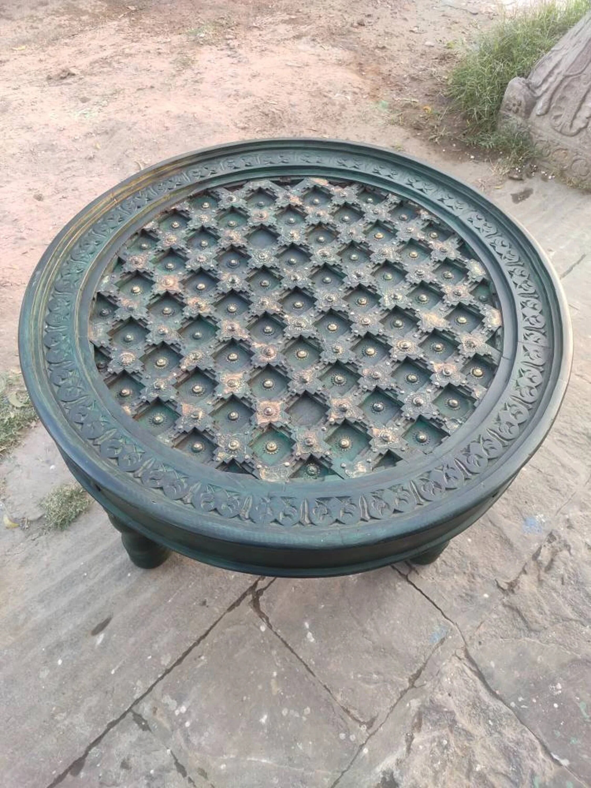 Wooden Vintage Style Round Coffee Table With Carving & Brass Work ...