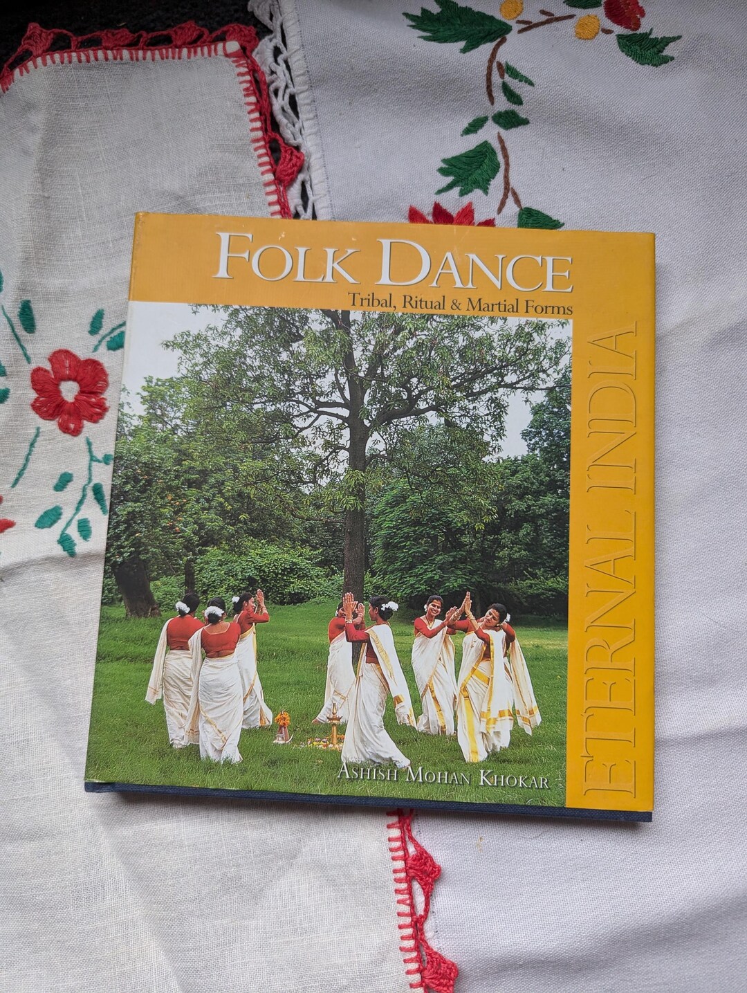 Folk Dances of India: Tribal, Ritual & Martial Forms Singhi Kinnauri ...