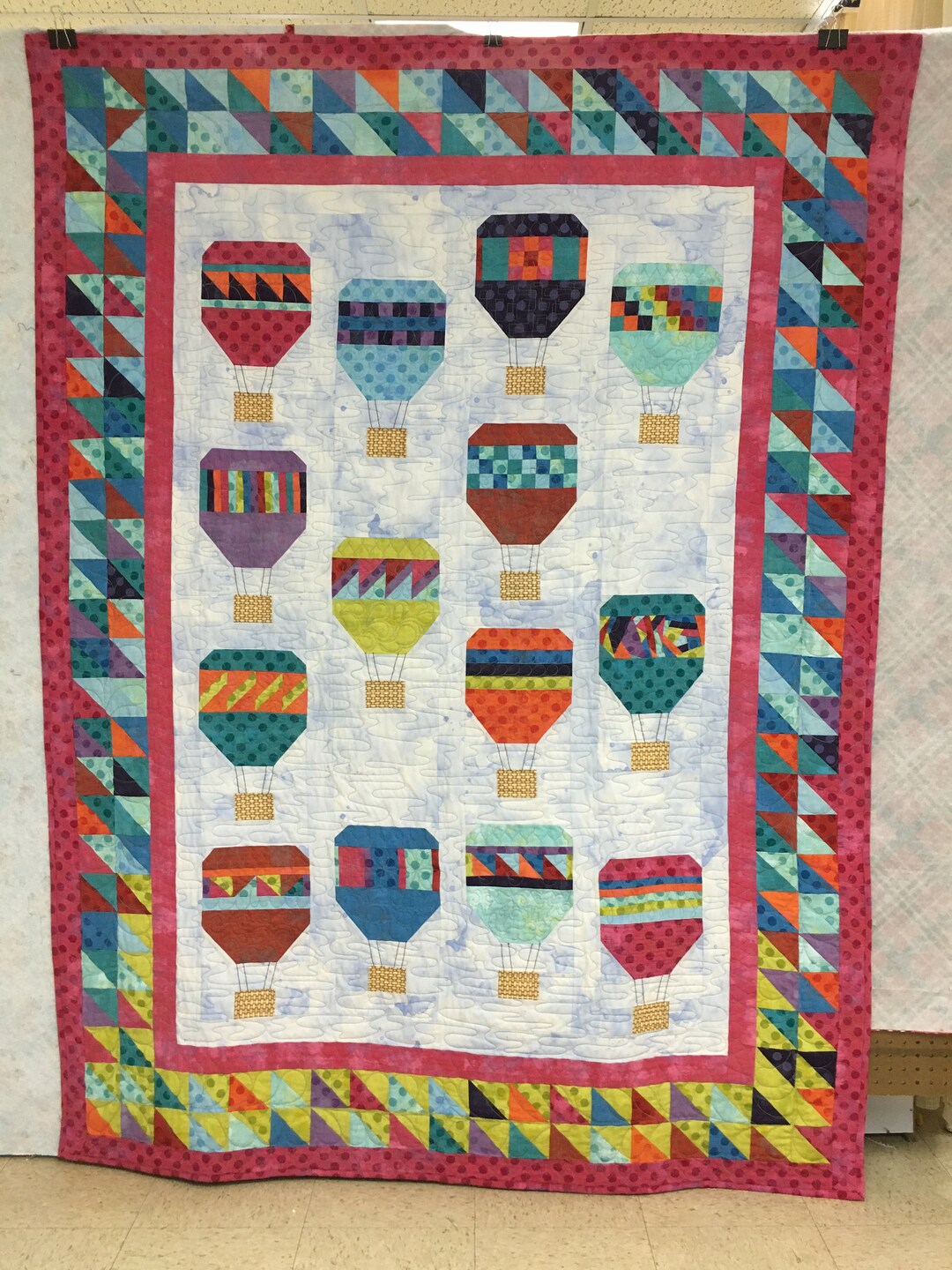 Up up and Away Hot Air Balloon Quilt 63x84 - Etsy