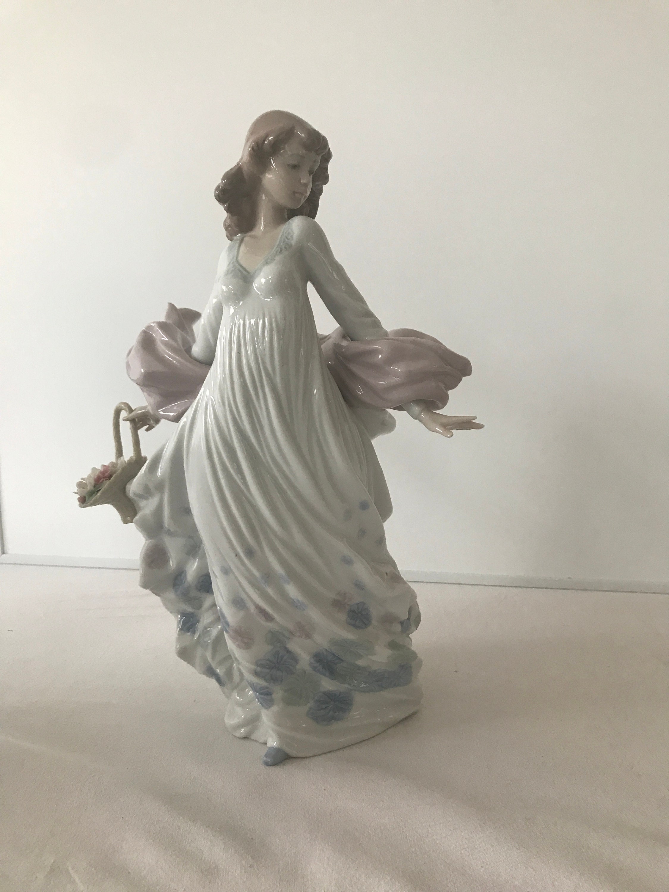 Lladro Spring Splendor Figurine - Etsy UK