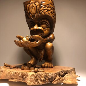 Custom Carved Tiki Statues. Highly Detailed and Unique Hawaiian Tiki ...