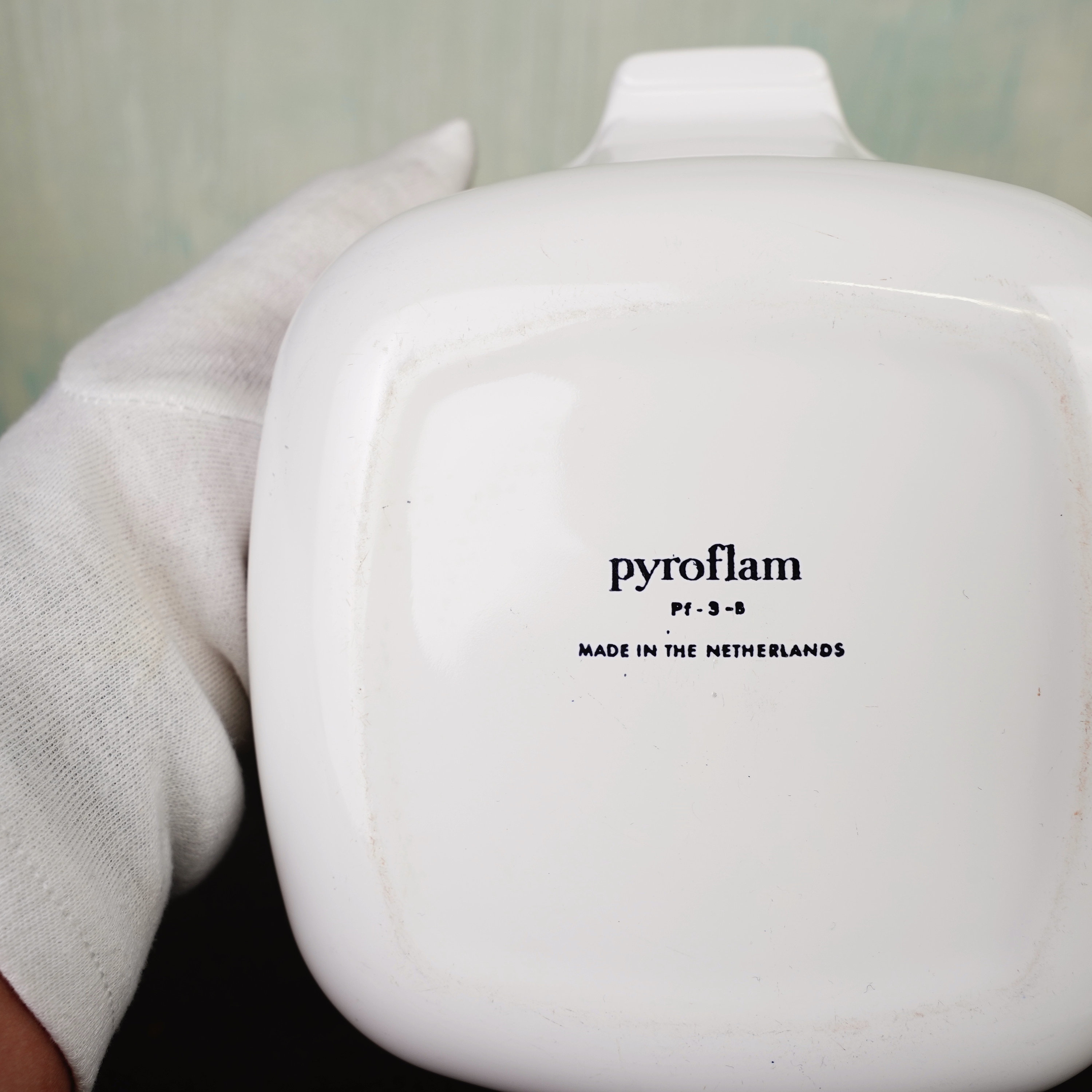 Vintage Pyroflam Pf-3-b Ceramic Pot With Lid, White/blue Leaf Motif ...