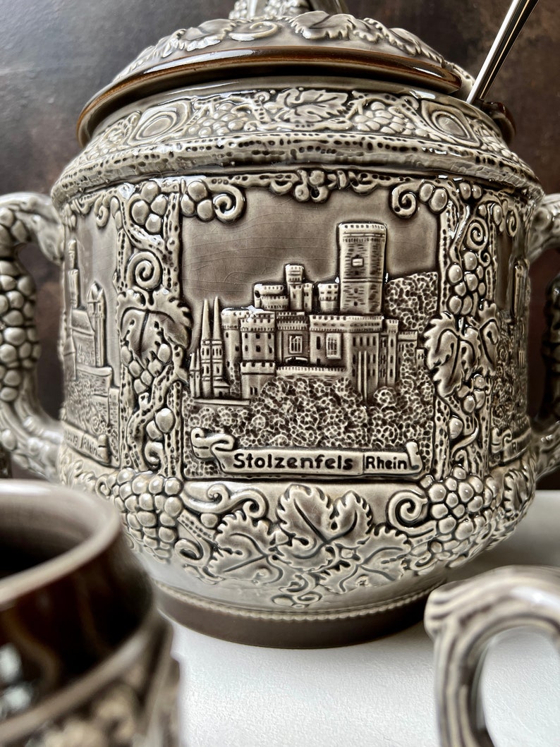 Vintage Marzi Remy Stoneware Bowl Set With Burgundian Castle Motif - Etsy