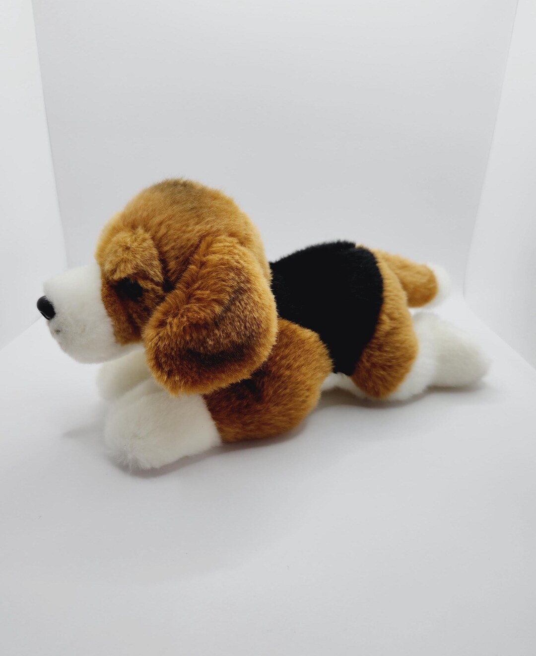 Vintage GANZ Webkinz ~ Signature Lying Down Beagle - No Code - *rare ...