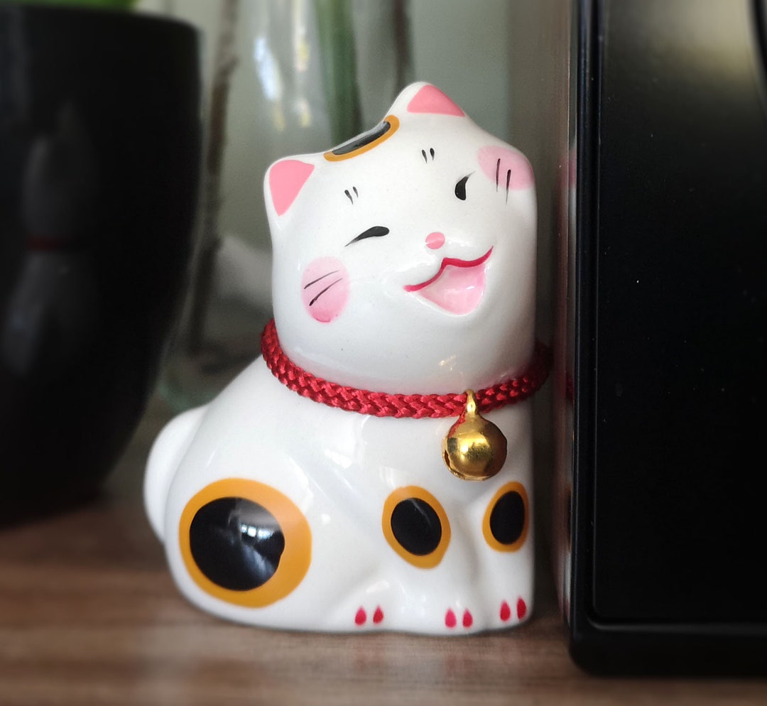 Lucky Calico Cat Kitten Japanese Ceramic Ornament - Desk Buddy ...