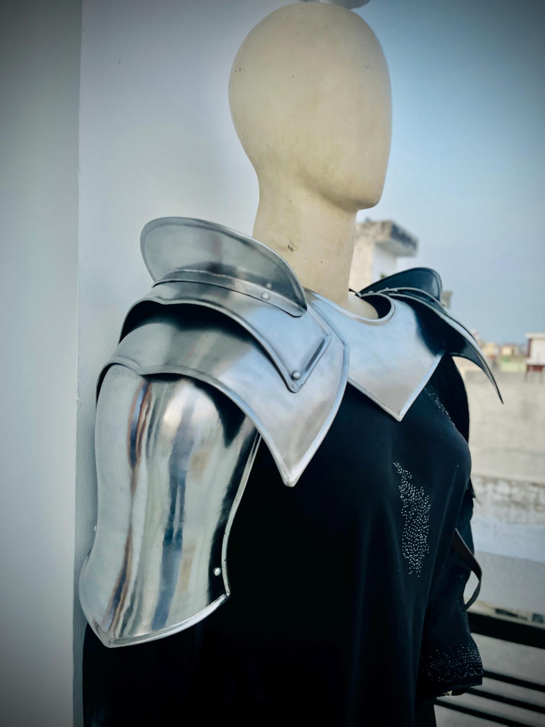 Mild Steel Gorget Pauldron Armor Set: Knight Cosplay SCA Armor - Etsy UK