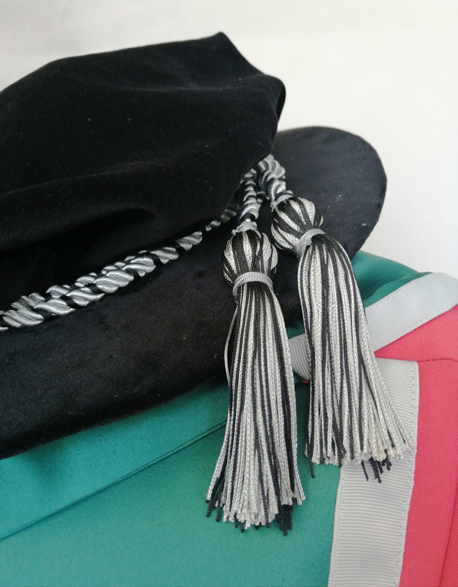 Phd Velvet Doctoral Bonnet, High Quality Doctoral Bespoke Graduation ...