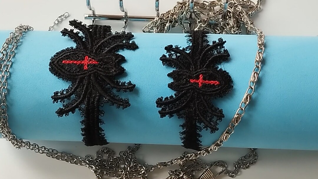 Spider Bracelet Lace - Jewel Halloween - FSL - Free Standing Lace - In ...