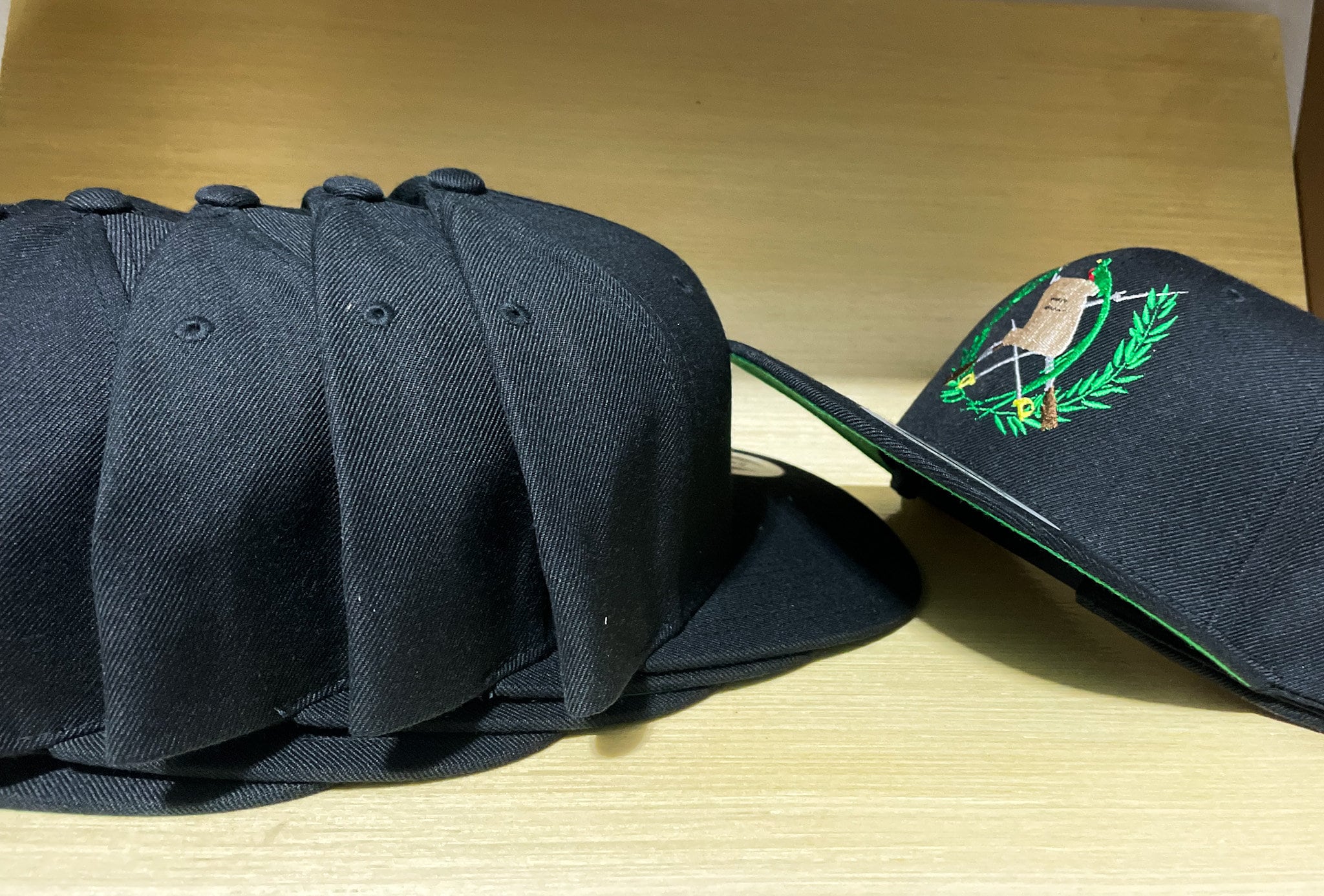 Gorra Con El Escudo De Guatemalasombrero Guatemalagorra De - Etsy