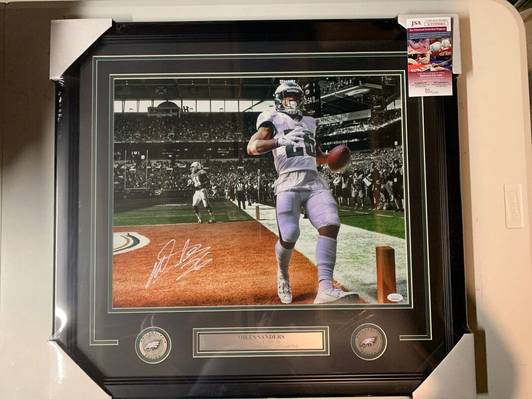 Miles Sanders Autograph Signed Philadelphia Eagles 16x20 Spotlight ...