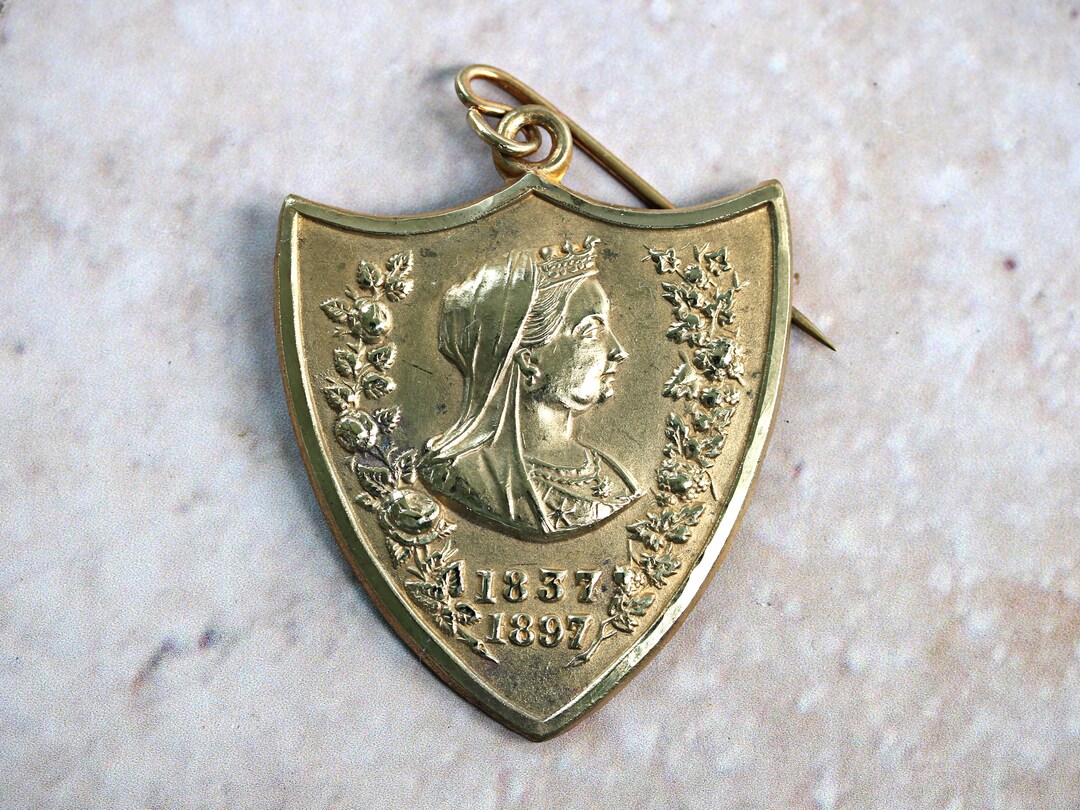 Queen Victoria Diamond Jubilee Commemorative Brooch Pin Shield Vintage ...