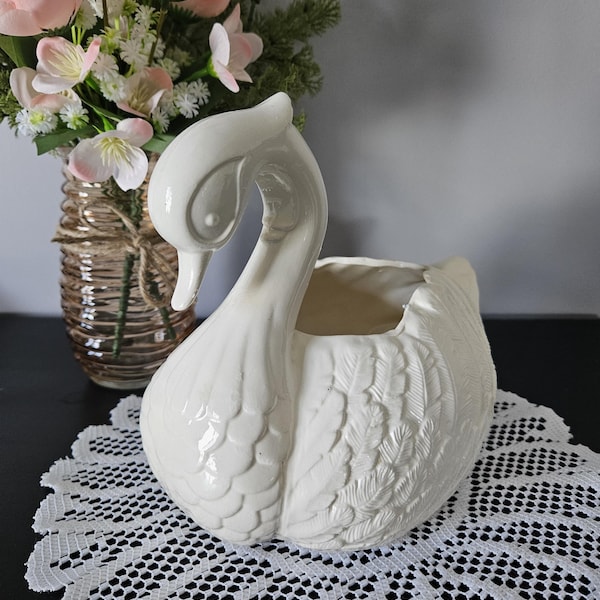 Swan Plant Pot - Etsy Canada