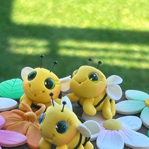 Baby Bumble Bees Cute Little Clay Handmade Figurines Cute Bees Bee ...