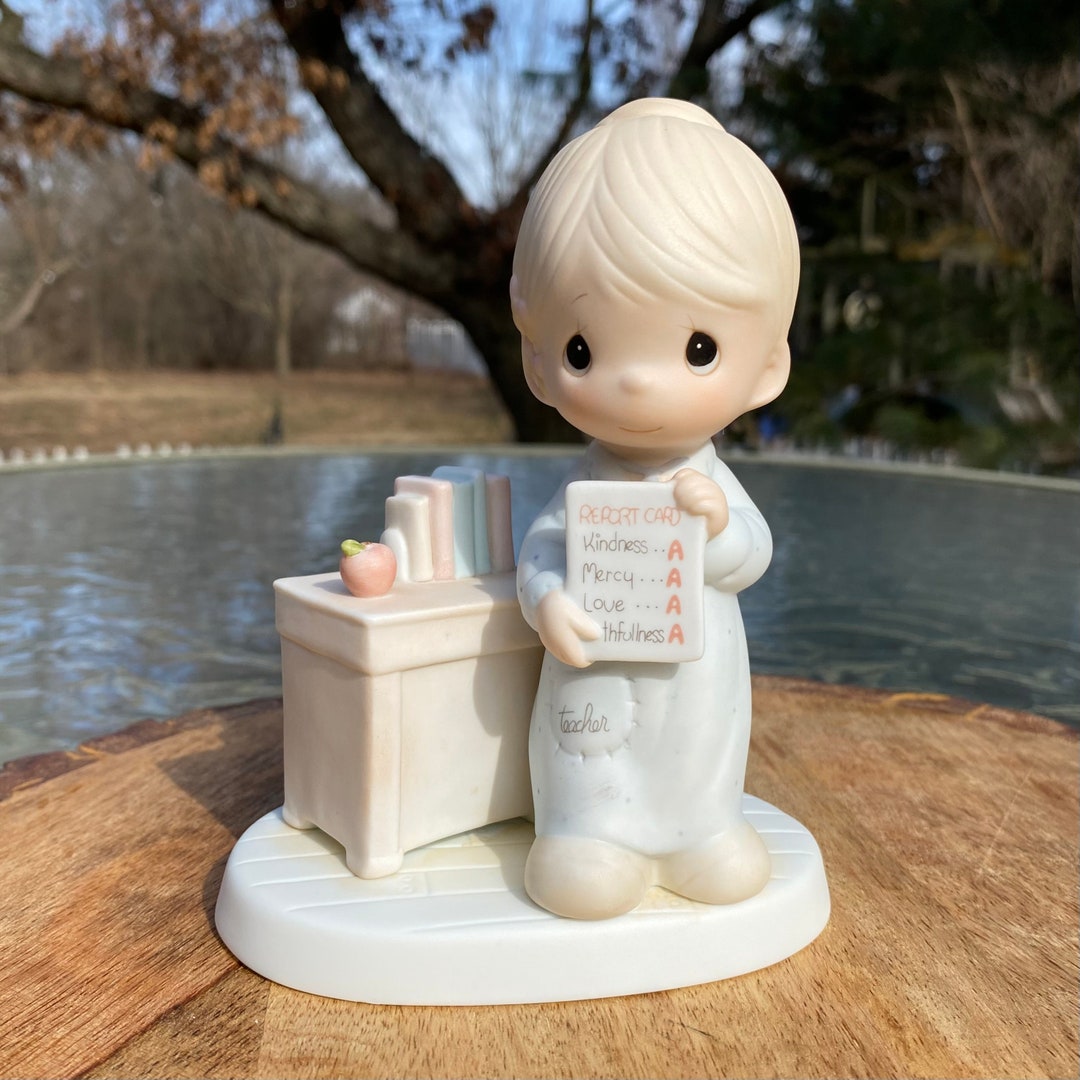 Vintage 1984 Enesco Precious Moments love Never Fails Porcelain ...