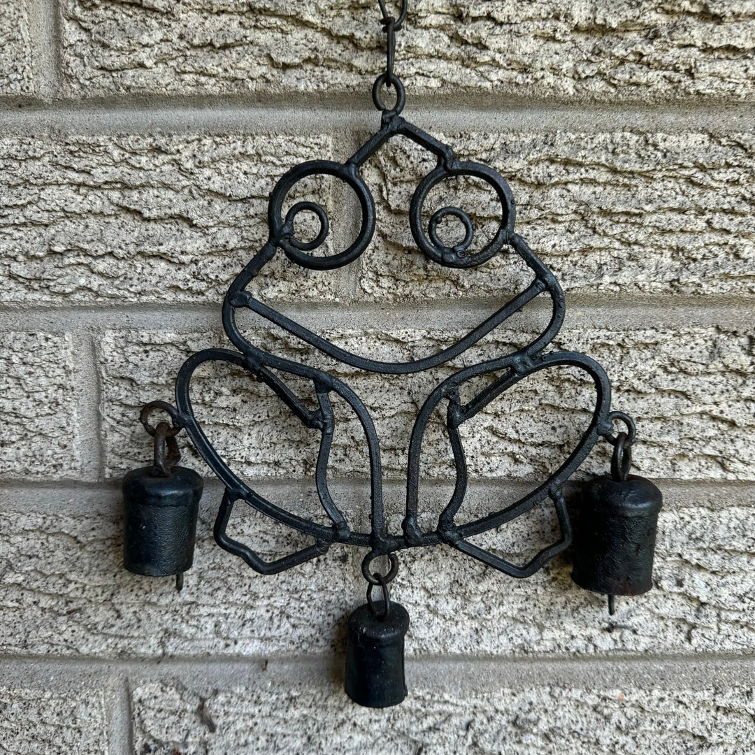 Vintage Black Weathered Iron Metal FROG WIND CHIME With Cylindrical Cow ...