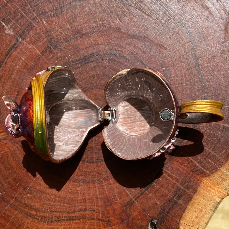 Vintage 2004 RUCINNI Flower and Leaf Adorned Enameled Metal TEA POT ...